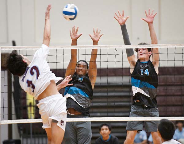Baldwin beats King Kekaulike in four sets as MIL volleyball opens ...